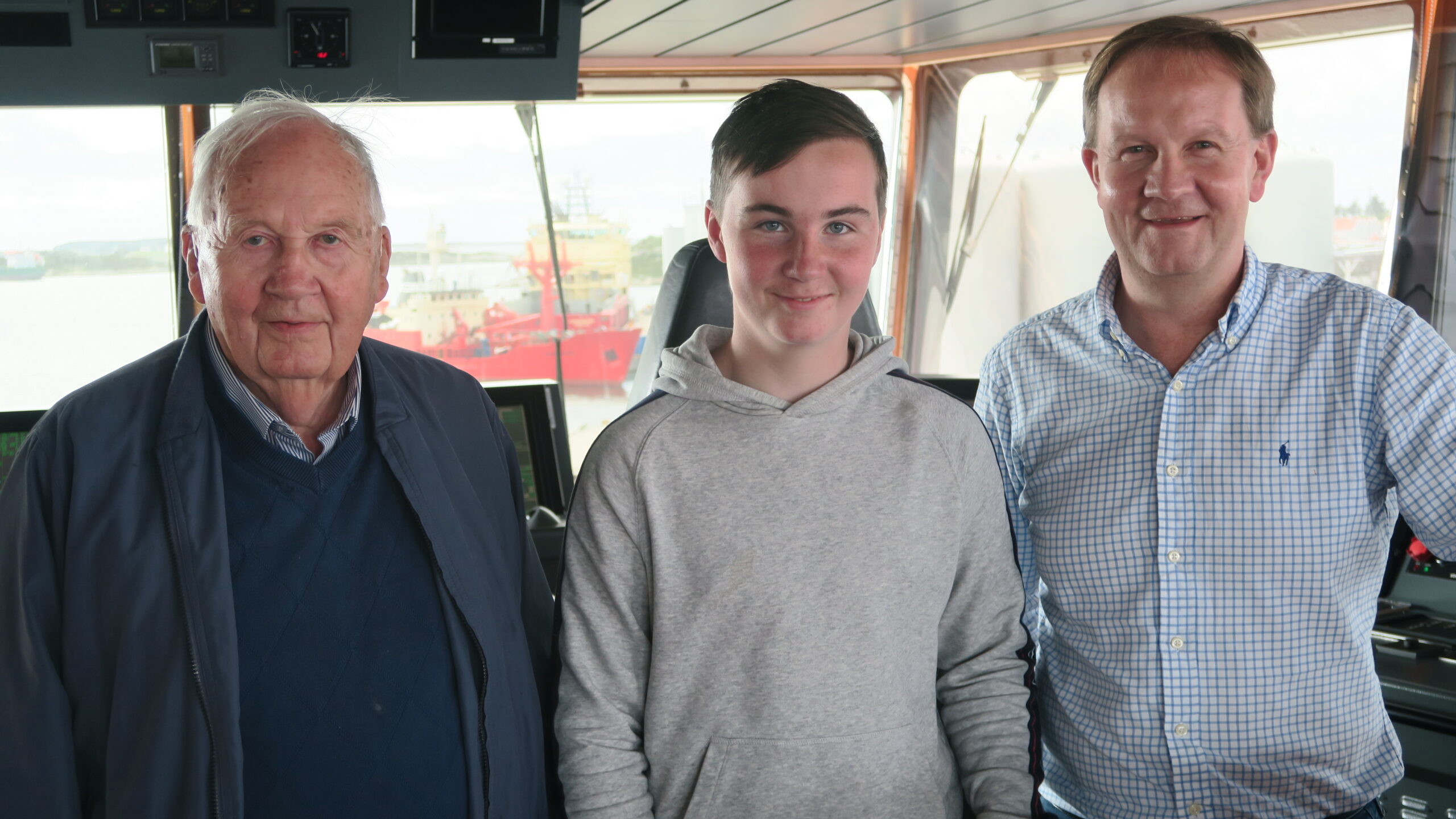 Three generations gathered - Solstad